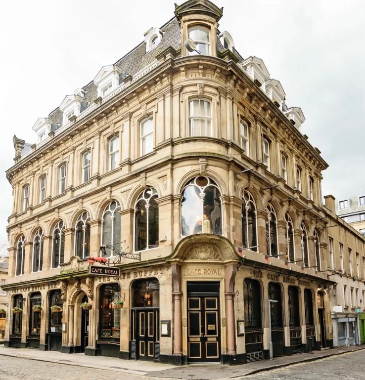 7 of the Best Old Edinburgh Pubs to Have a Drink In – Made Scotland